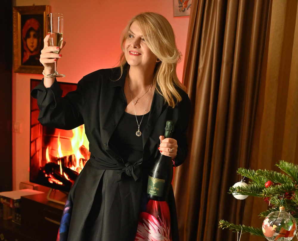 Nu e păcat ca să se lepede clipa cea repede?… – Alice Năstase Buciuta